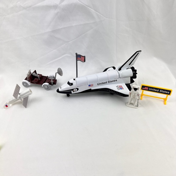 Nasa | Toys | Realtoy Die Cast Space Shuttle Discovery 7 Usa Nasa Toy ...